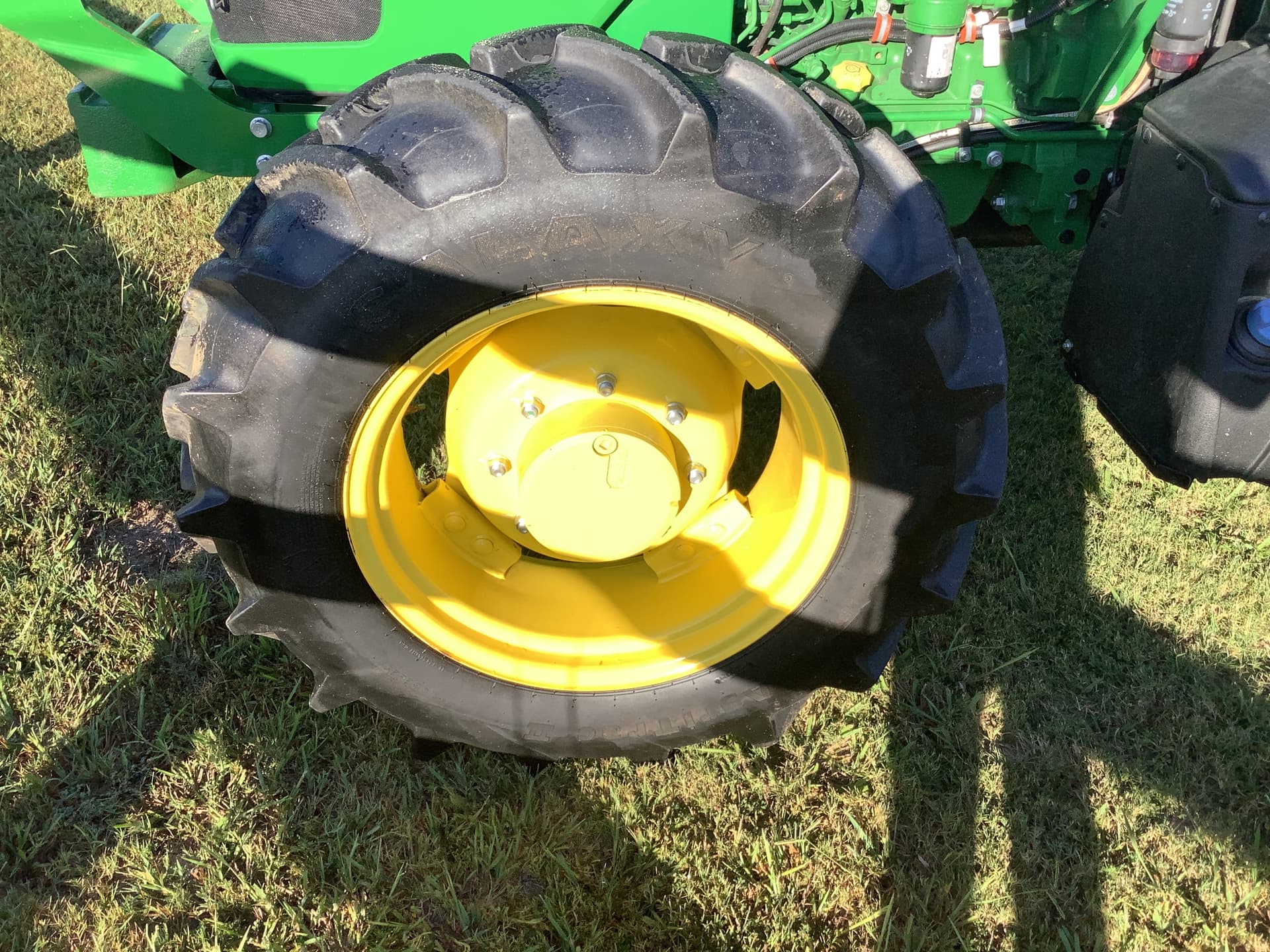 2022 John Deere 5100E - Tennessee Tractor