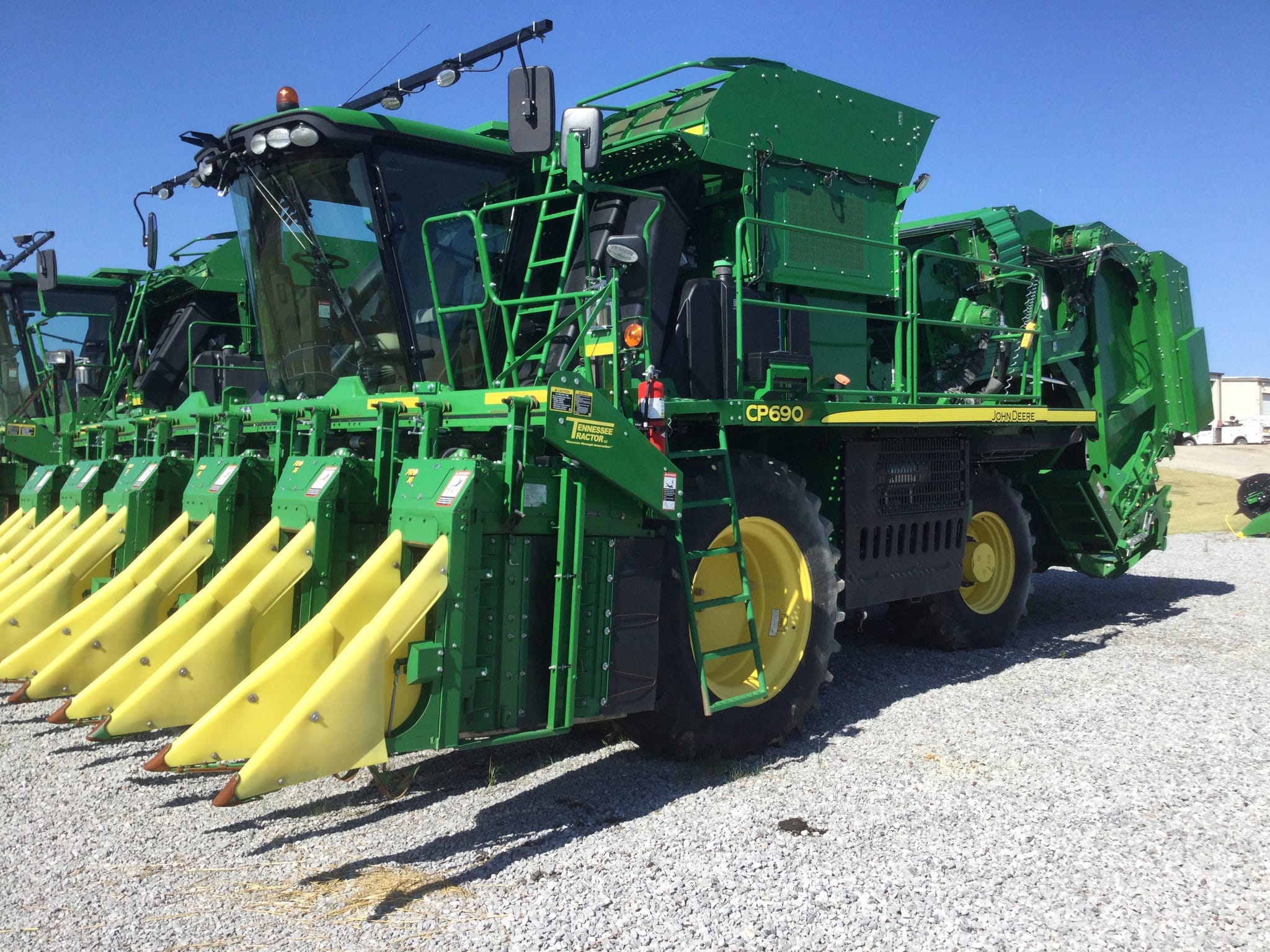 2021 John Deere CP690 - Tennessee Tractor